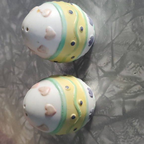 Vintage | Holiday | Vintage Easter Egg Salt And Pepper Shakers | Poshmark